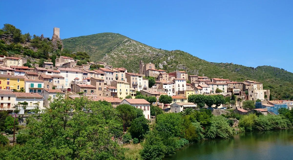 Roquebrun, "le petit Nice" secret de l’Hérault | Hérault Tribune