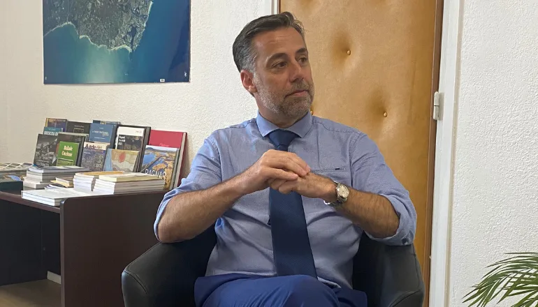 Agde : Sébastien Frey retire sa délégation d'adjoint au maire à Louis ...